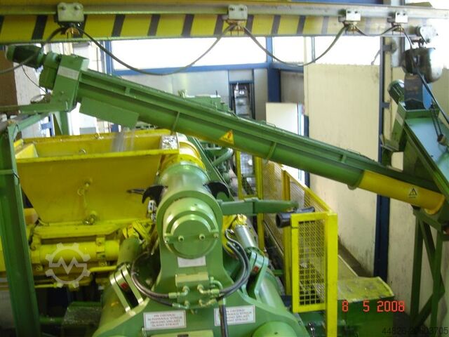 Briquetting press
ATM Recyclingsystems GmbH ArnoBrik 15