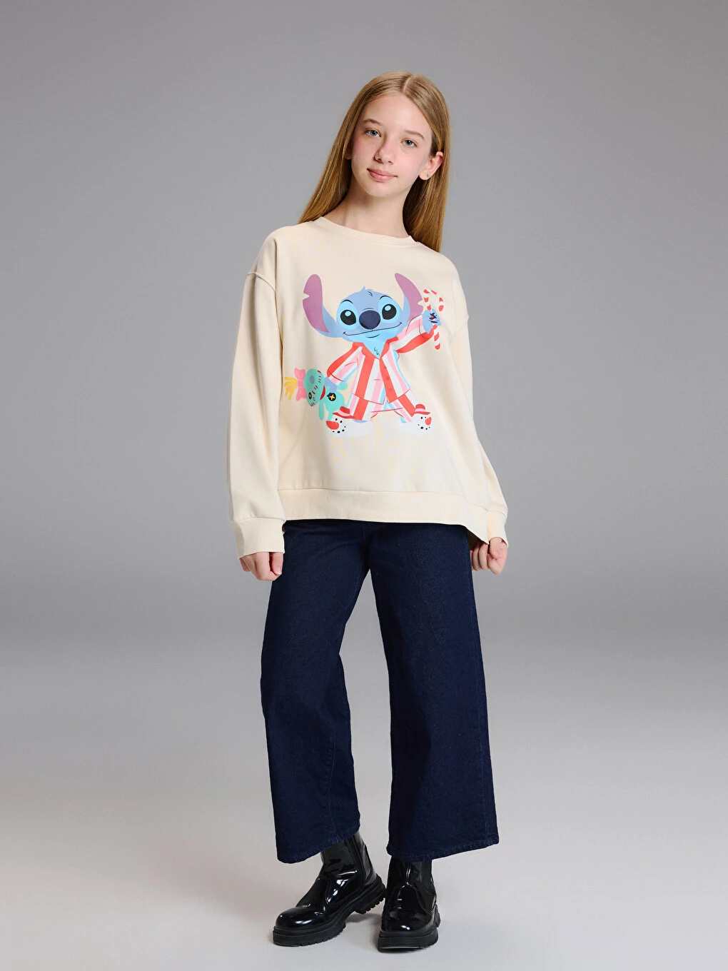 LCW Kids Dukserica Sa Okruglim Izrezom, Štampanim Motivom Stitch, Debela, Za Devojčice