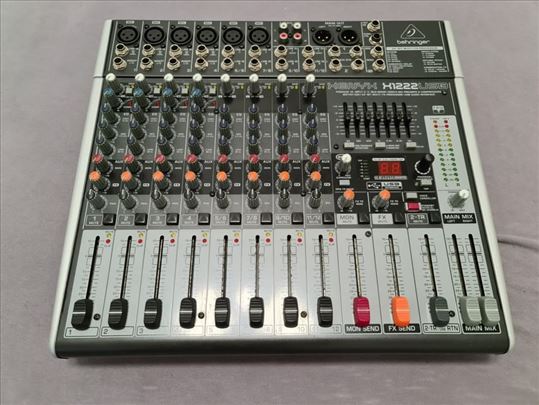 Behringer Xenyx X1222USB mikseta 16 kanala