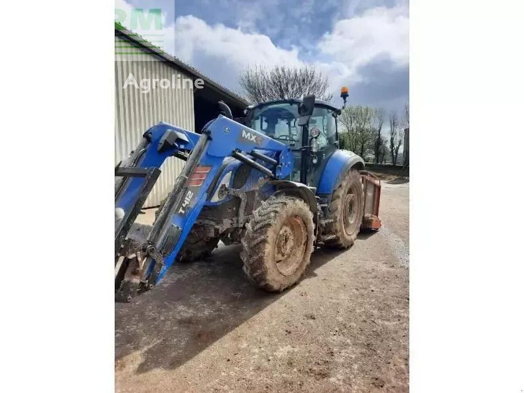 New Holland t5-110ec traktor točkaš