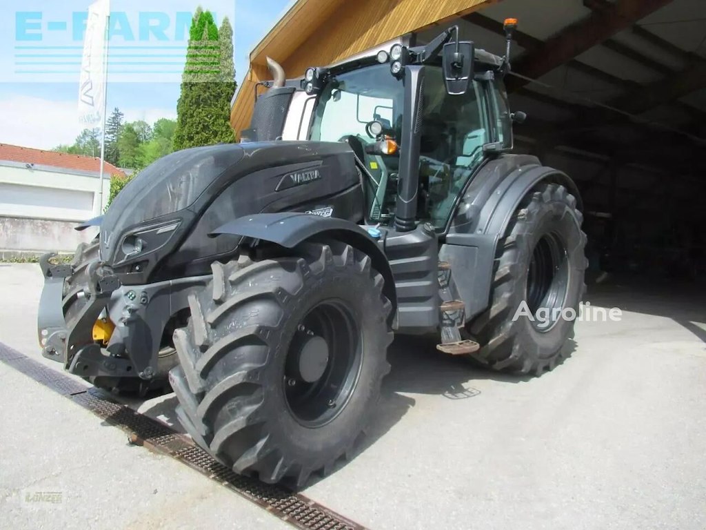 Valtra t 214d traktor točkaš