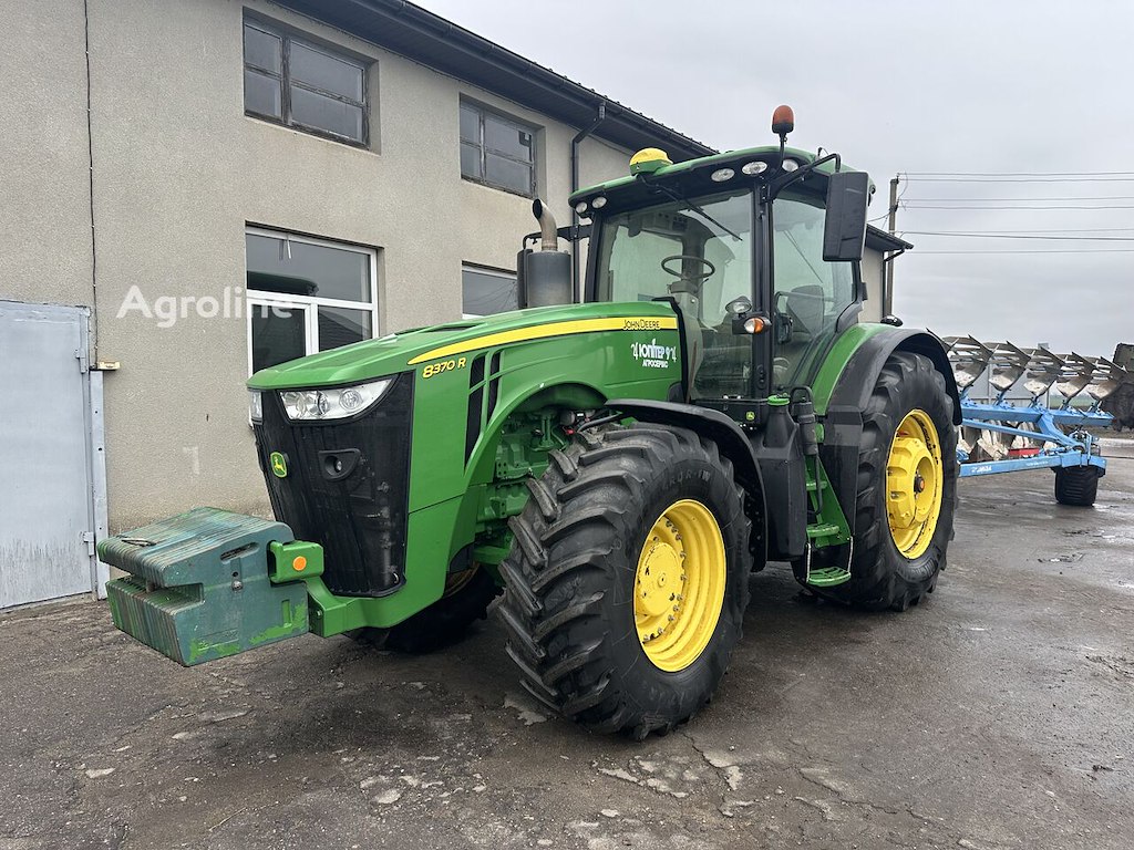 John Deere 8370 R traktor točkaš