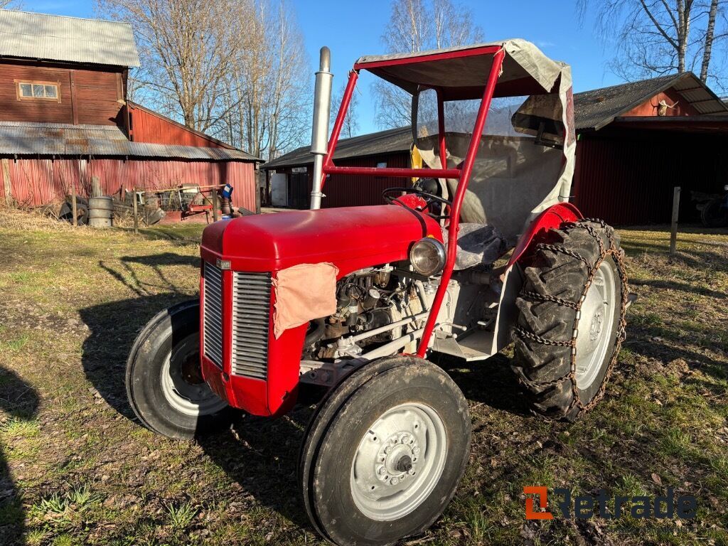 Prodaje se Massey Ferguson Ferguson Tea traktor točkaš na aukciji