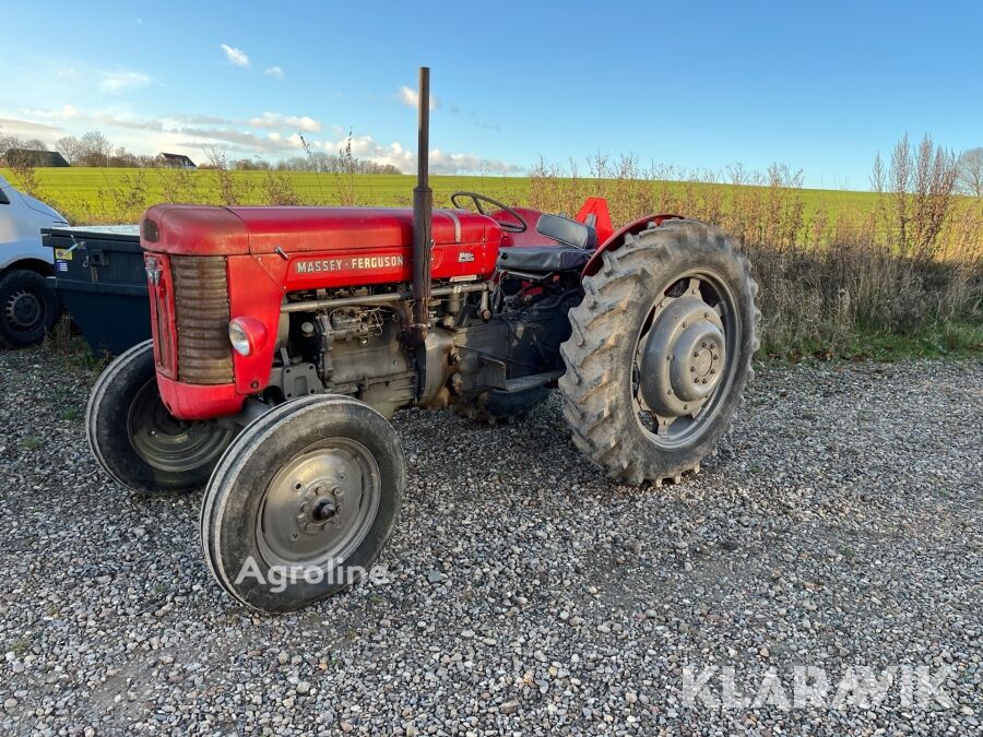 Prodaje se Massey Ferguson 65 traktor točkaš na aukciji