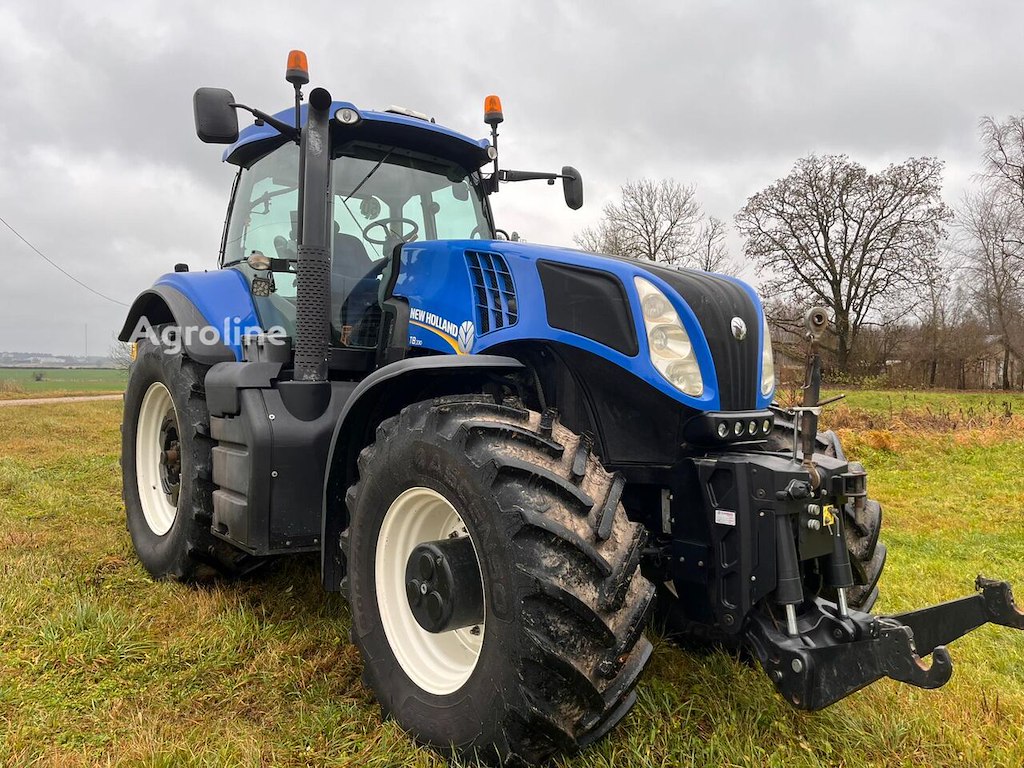 New Holland T8.330 traktor točkaš