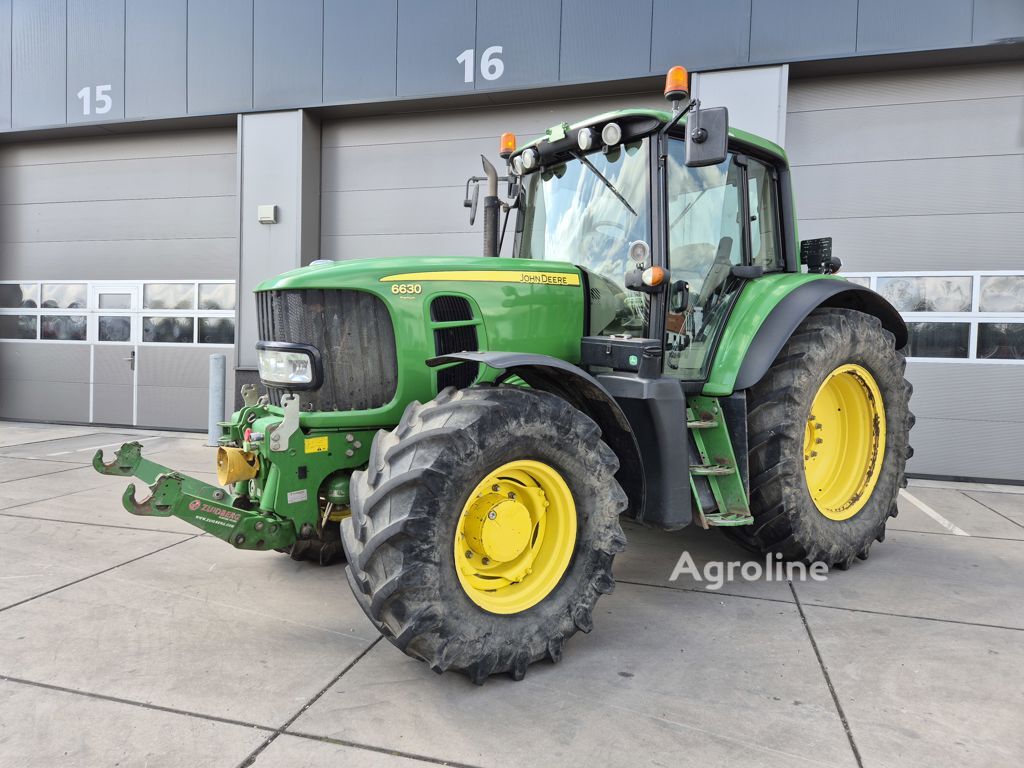 John Deere 6630 traktor točkaš