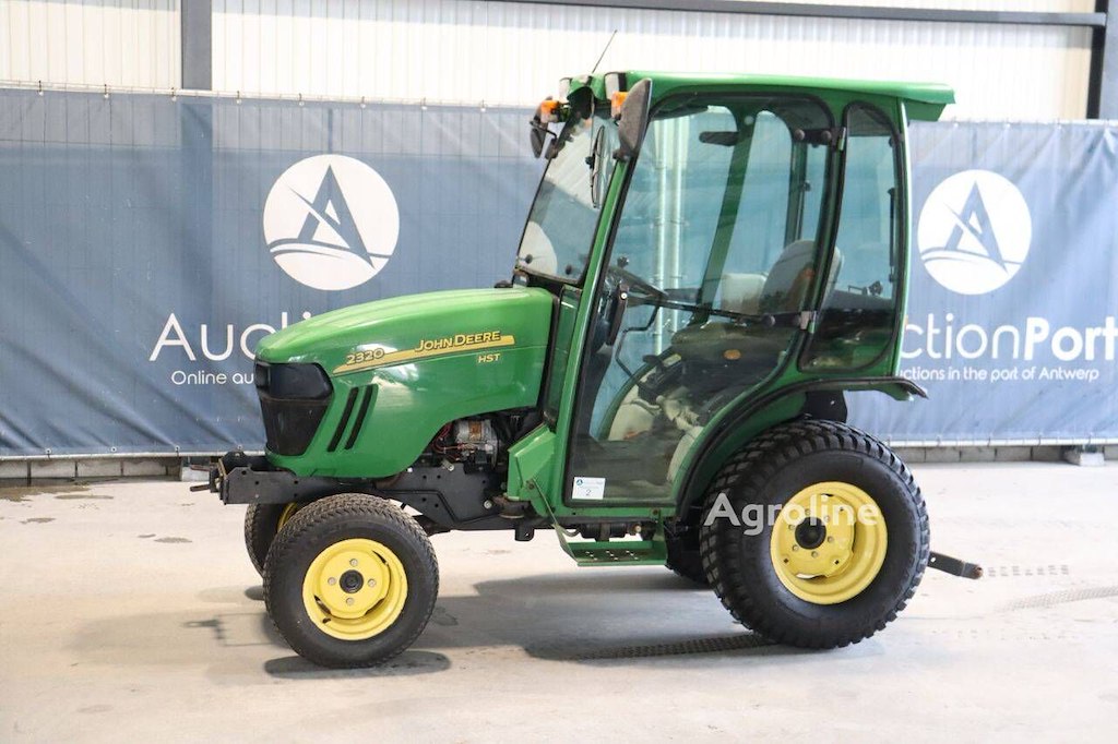 Prodaje se John Deere 2320 traktor točkaš na aukciji