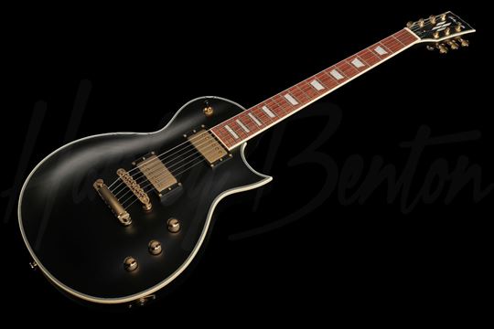 Harley Benton najlepša električna gitara koju sam