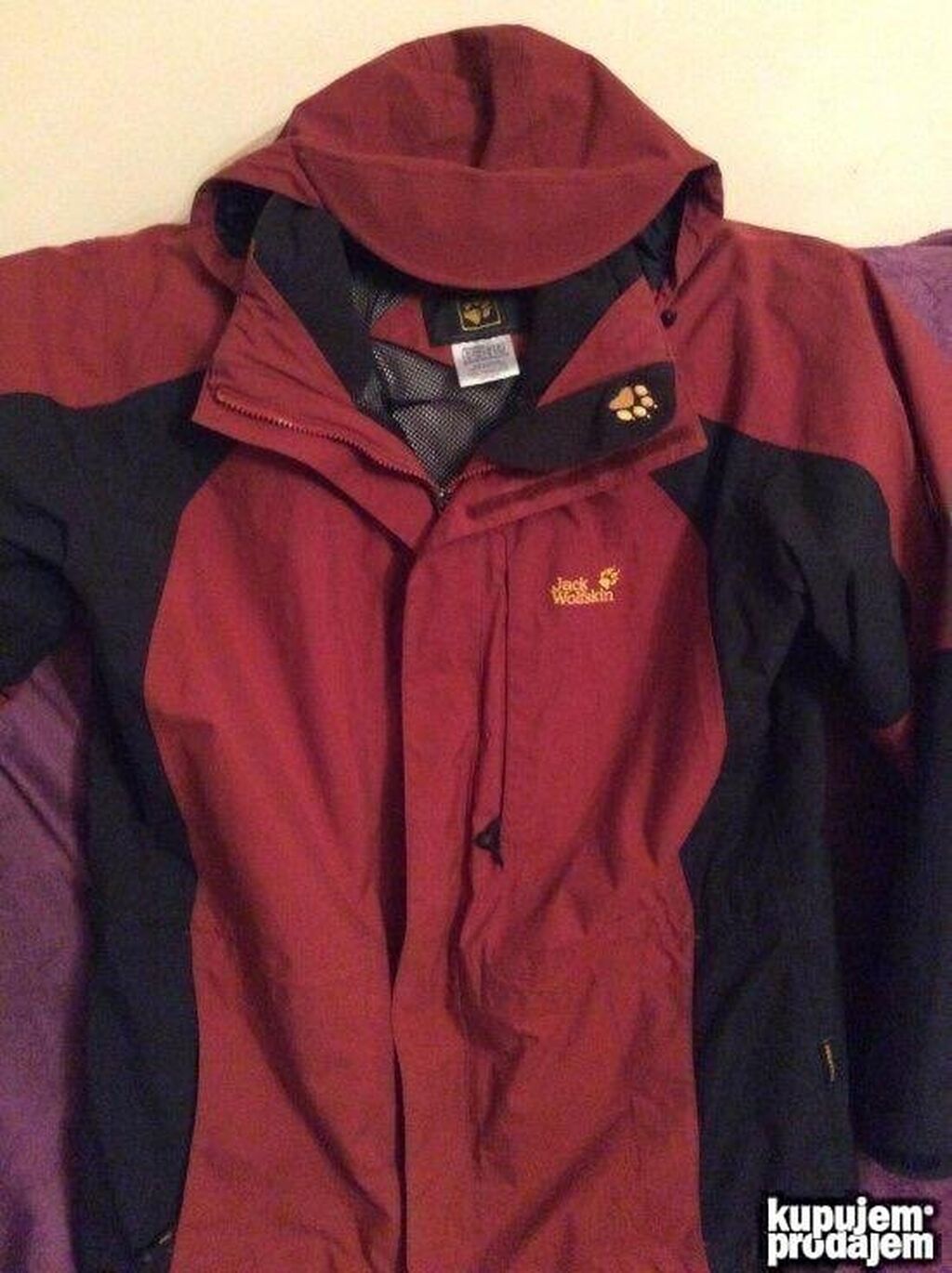 Original Jack Wolfskin jakna XL Odlicna za kisu i vetar . Izuzetan
