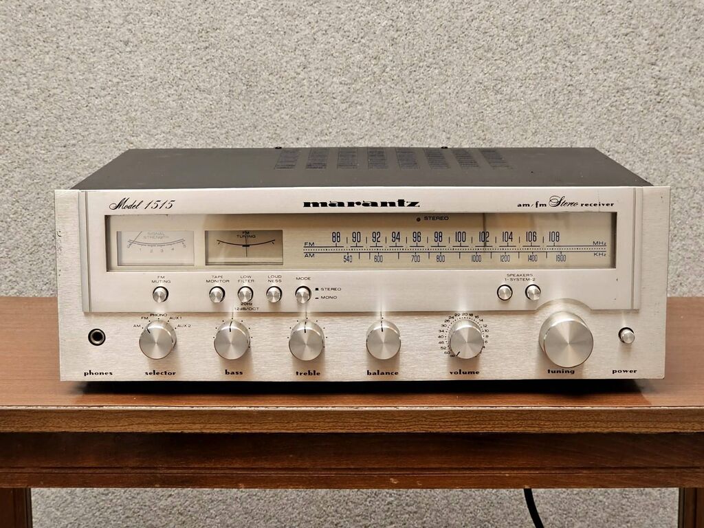 Marantz Model 1515 – AM/FM stereo risiver sa klasičnim aluminijumskim