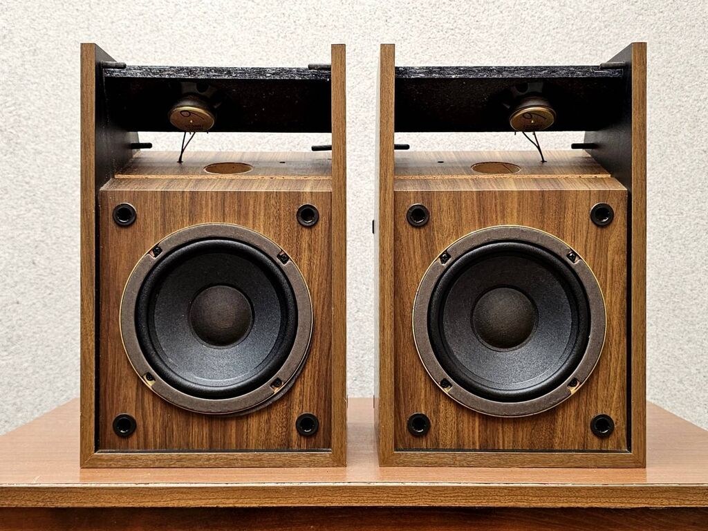 Bose 301 Series I – par pasivnih hi‑fi zvučnika sa retro dizajnom u