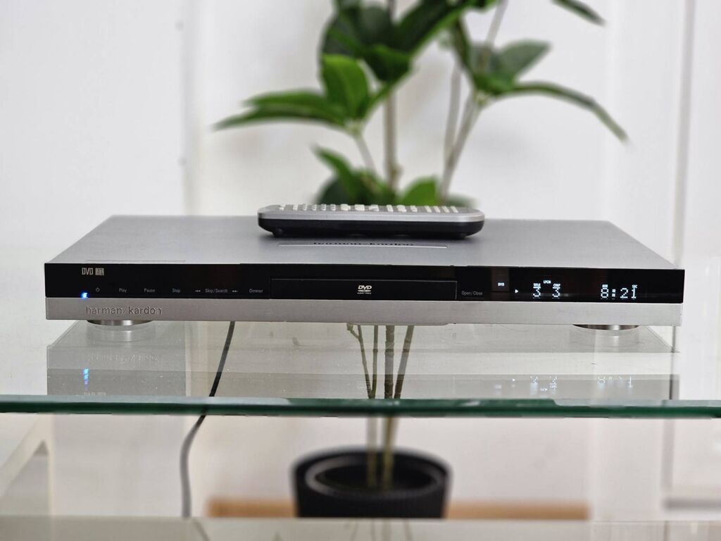 Harman/Kardon DVD 47 – elegantan, ultra tanak DVD plejer sa