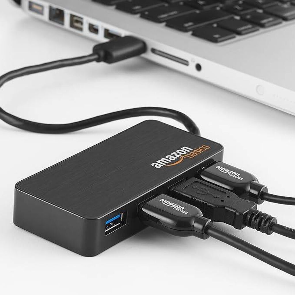 Hub sa adapterom Amazon Basics 4-Port USB 3.0 Praktičan USB čvorište