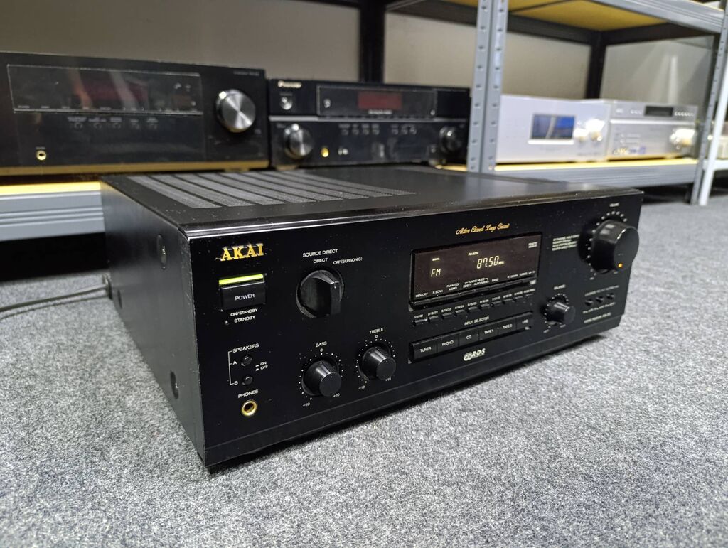 Akai AA -39 specifikacija (8Ω ): 45W Frequency response (-3dB)