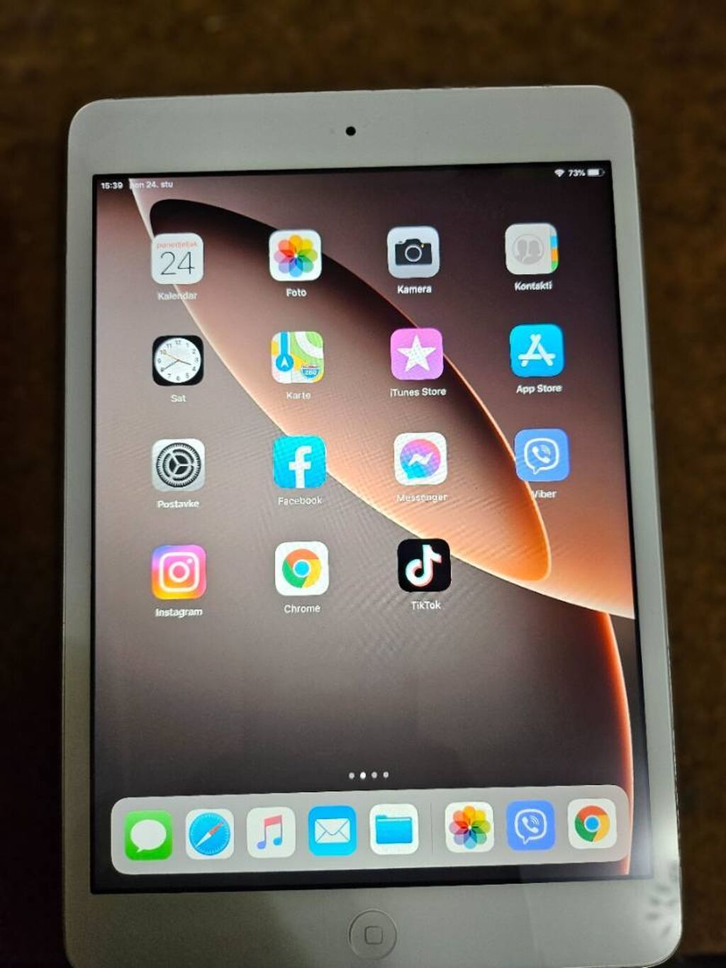 Tablet IPAD MINI 2nd gen 16GB SILVER Prodajem polovan tablet IPAD MINI