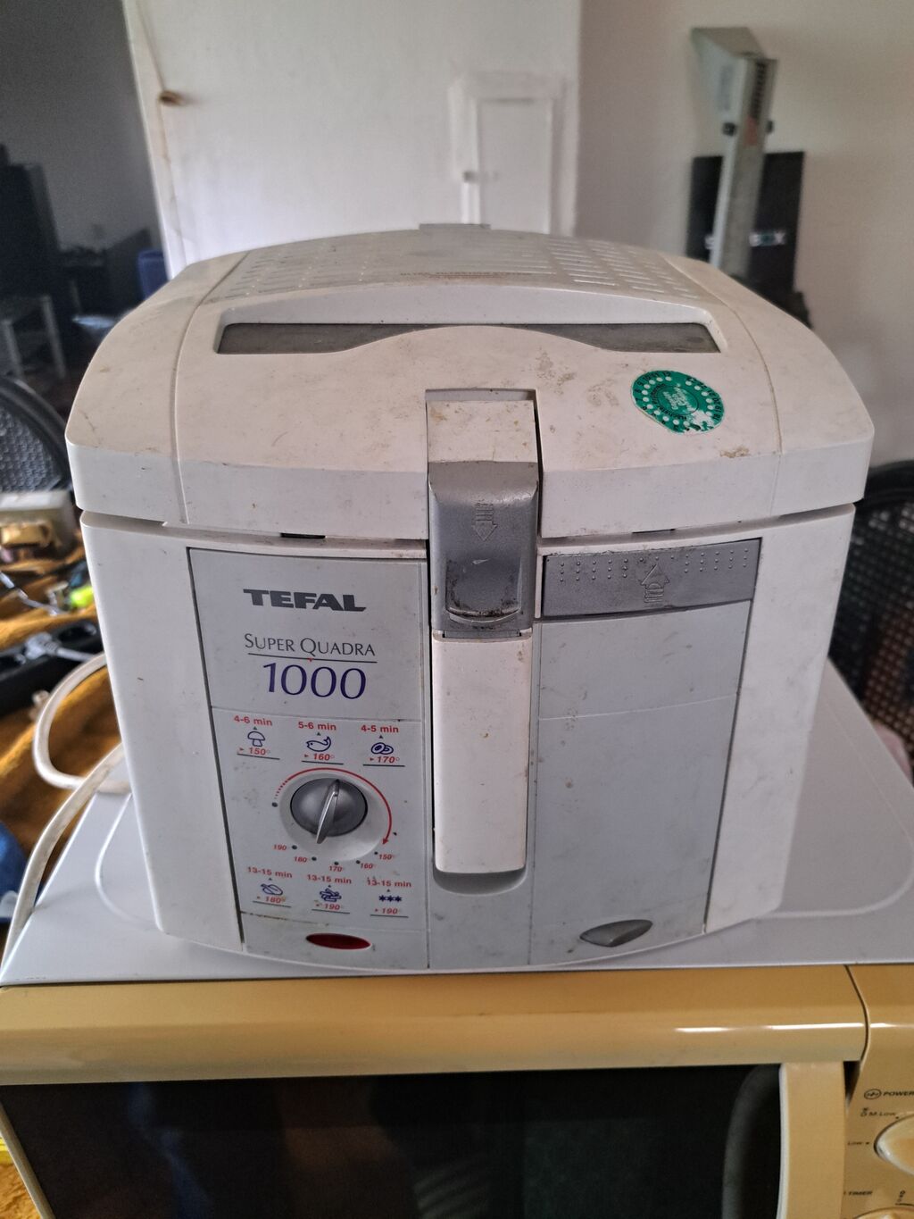 Tefal friteza Super Quadra 1000 - Model: Tefal Super Quadra 1000 -