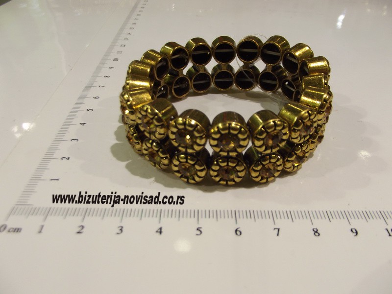 Narukvica boje zlata