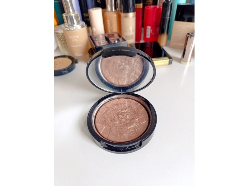 Anastasia Beverly Hills hajlajter RIVIERA