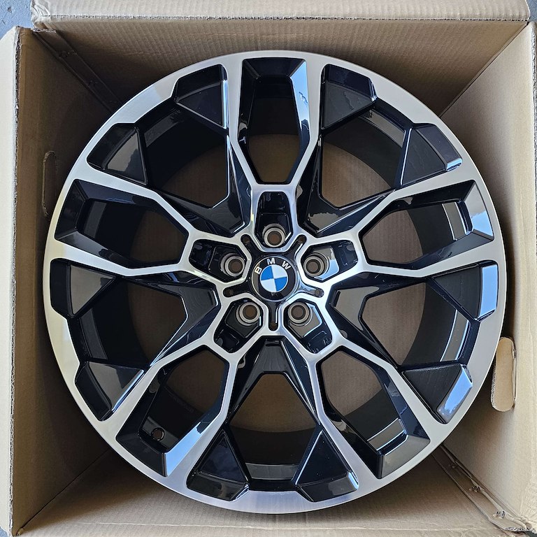 ALU FELNE
9.5J x22 ET19 5X120 - FORGED