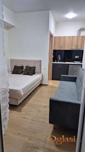 Prodajem apartman u Olimpik Biču
