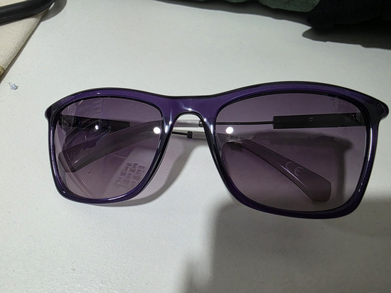 Nove Calvin Klein naocare