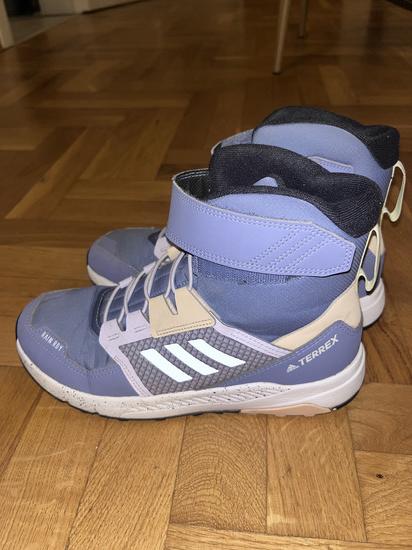Adidas zimske 39 1/3