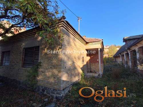 Bukovac- Kuća 250 m2 starije gradnje na Placu od 1750 m2 na Top Lokaciji-065/385 8880
