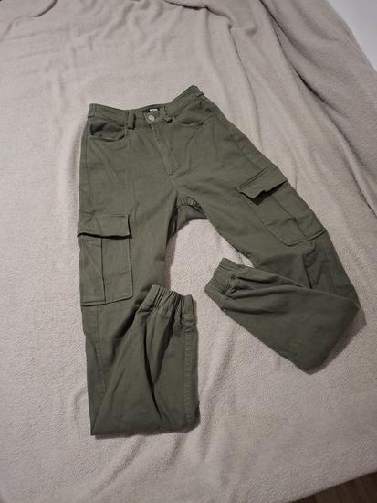   BikBok cargo džeparke