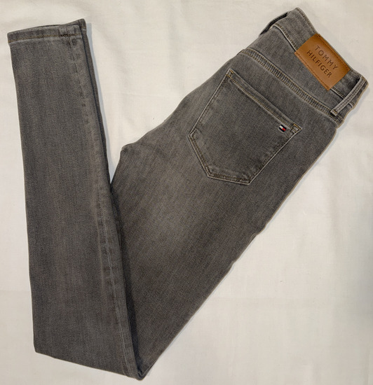Tommy Hilfiger skinny farmerke 26