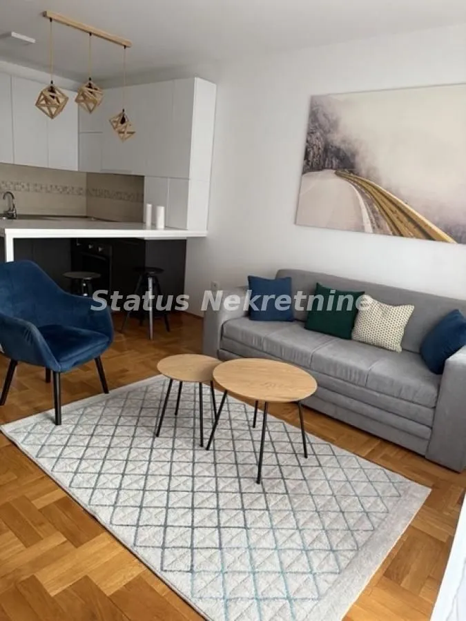 Izdavanje, dvosoban stan, 47m², Grbavica, Novi Sad Sve Podlokacije