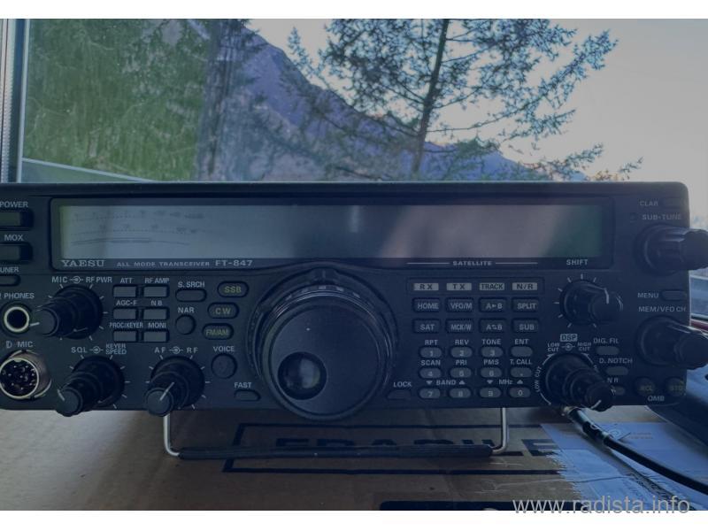 YAESU FT-847 Multiband 100.W
