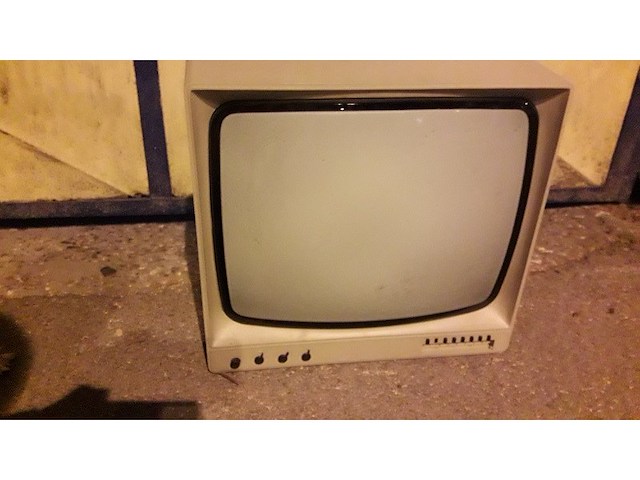 ISKRA crno beli  CRT   TV 141 ispravan portabl
