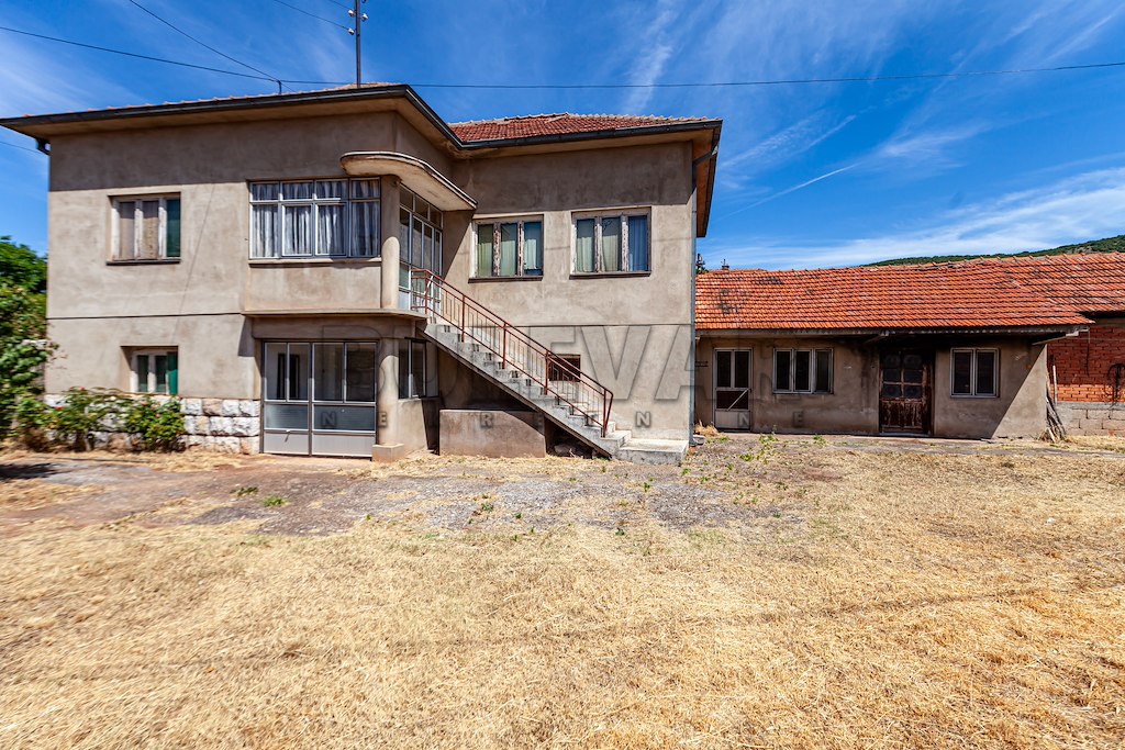 četvorosobna kuća, 450 m2, Gornji Matejevac, Gornji Matejevac ID: p-014372