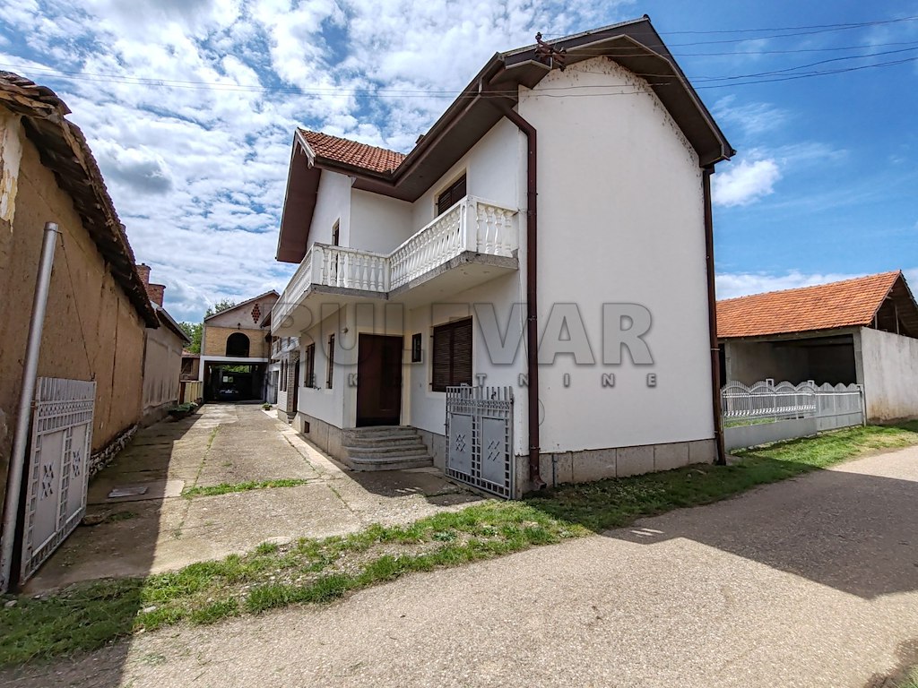 četvorosobna kuća, 1400 m2, Veliki Jovanovac, Veliki Jovanovac ID: p-012886
