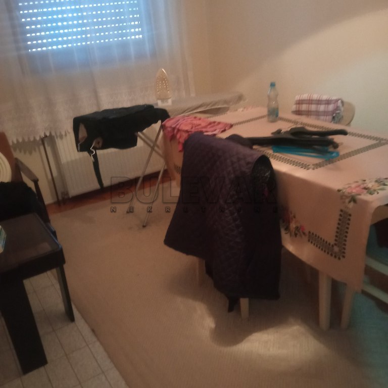 četvorosobna kuća, 334 m2, Šumarice, Despota Uglješe ID: p-011373