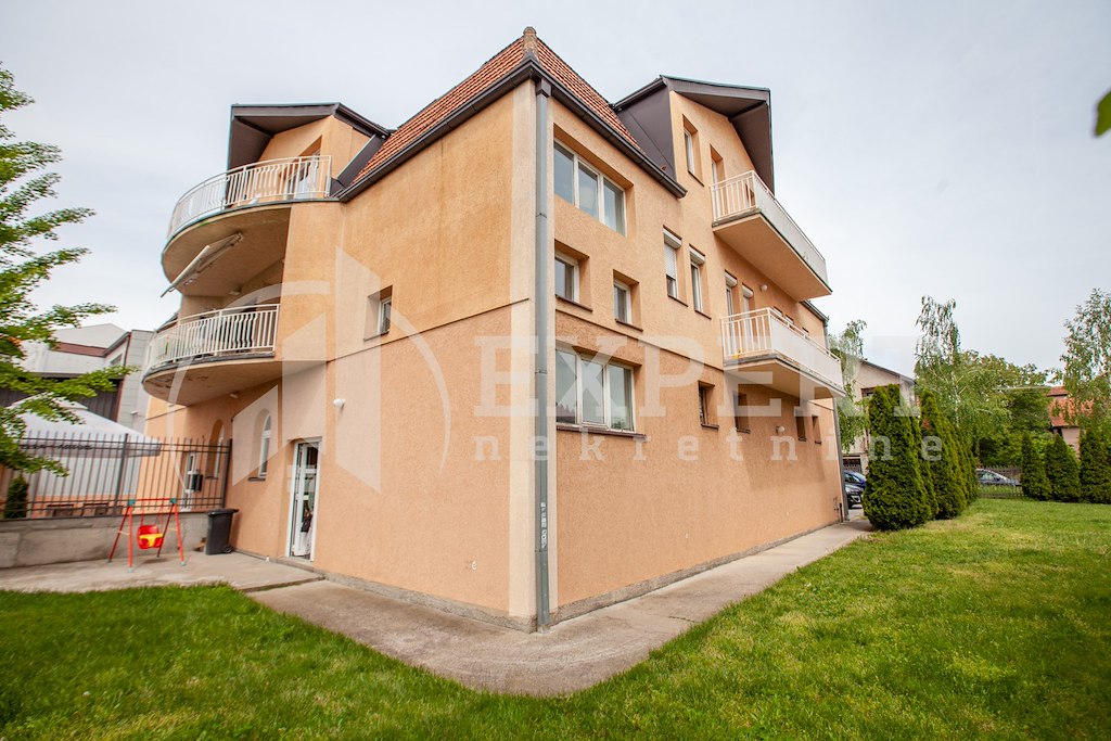 četvorosobna kuća, 410 m2, Pantelej, Somborski bulevar ID: p-08597