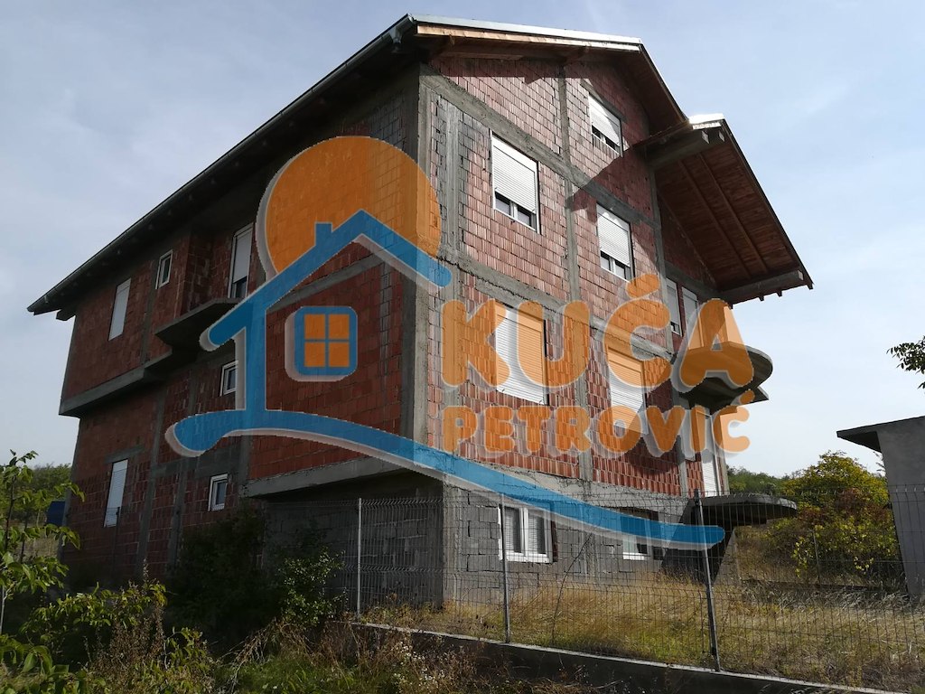 četvorosobna kuća, 403 m2, Kamenica, Pribojska ID: p-04454