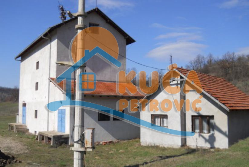 Lokal, 3400 m2, Lozan, Ljubovačka ID: p-03778