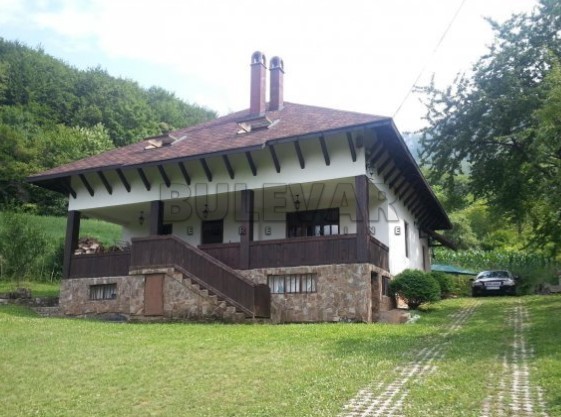 četvorosobna kuća, 260 m2, Gornja Studena, Niška Banja ID: p-09775