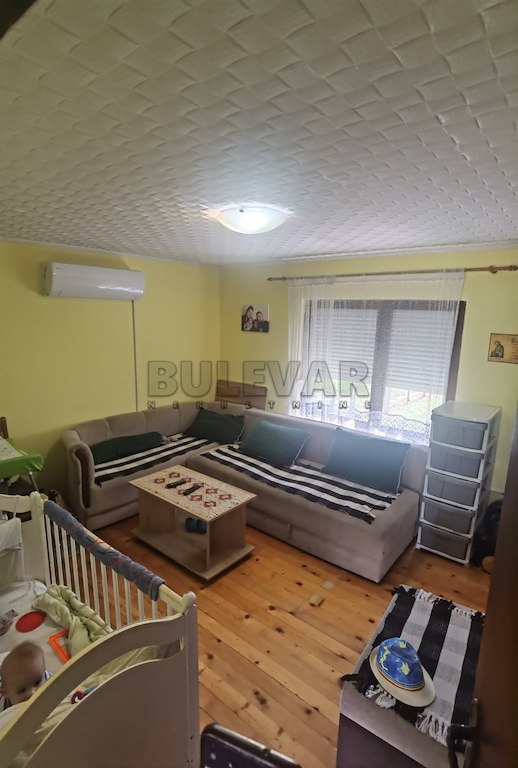 Jednosobna kuća, 31 m2, Petrovac, Internacionalnih brigada ID: p-05998