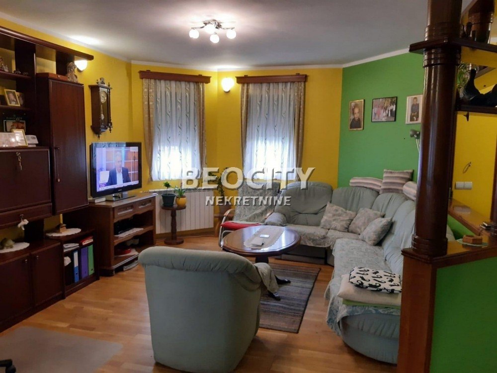 Petosobna kuća, 209 m2, Adice ID: 104546