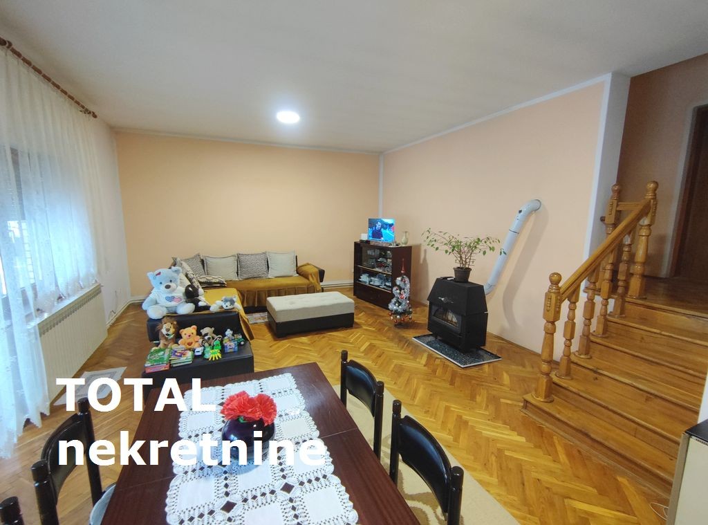 Kuca,PETROVARADIN,PETROVARADIN,kv: 288.00, € 226600, ID: 3089909