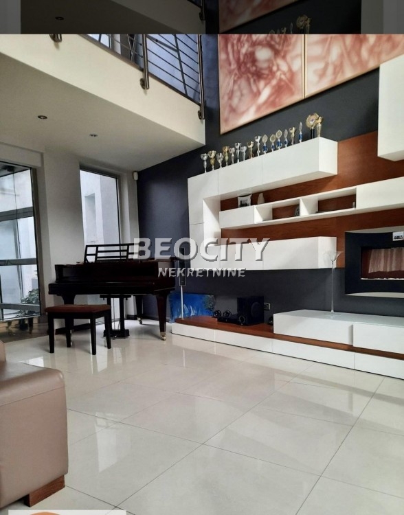 Petosobna kuća, 540 m2, Centar, Takovska ID: 93301
