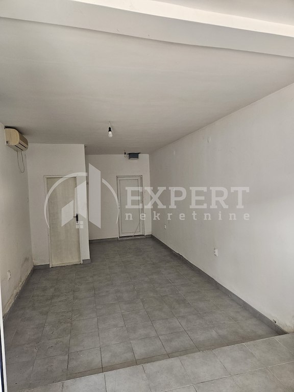 Lokal, 100 m2, Crveni krst, Mariborska ID: i-013276