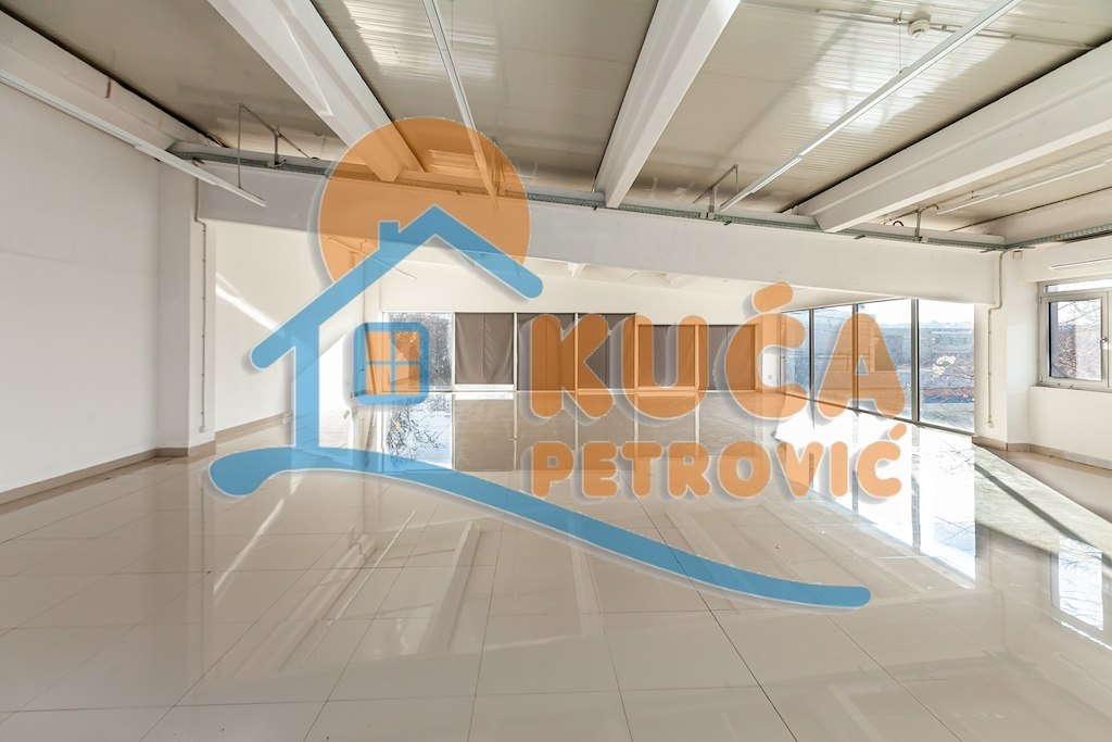 Lokal, 530 m2, Kičevo, Ivana Milutinovića ID: i-013260