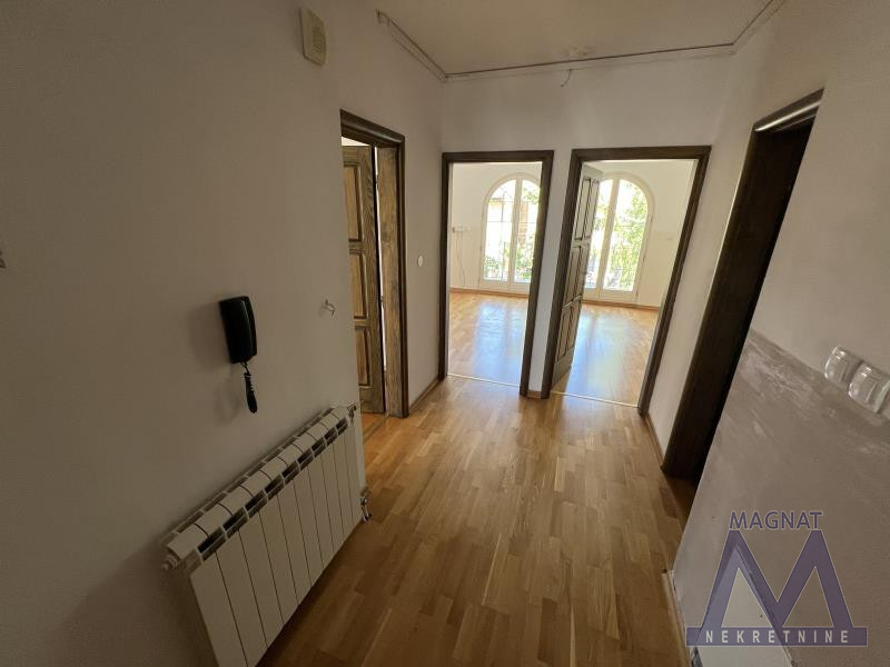 Kuća,NOVI SAD,TELEP,kv: 660, € 2500, ID: 9101738