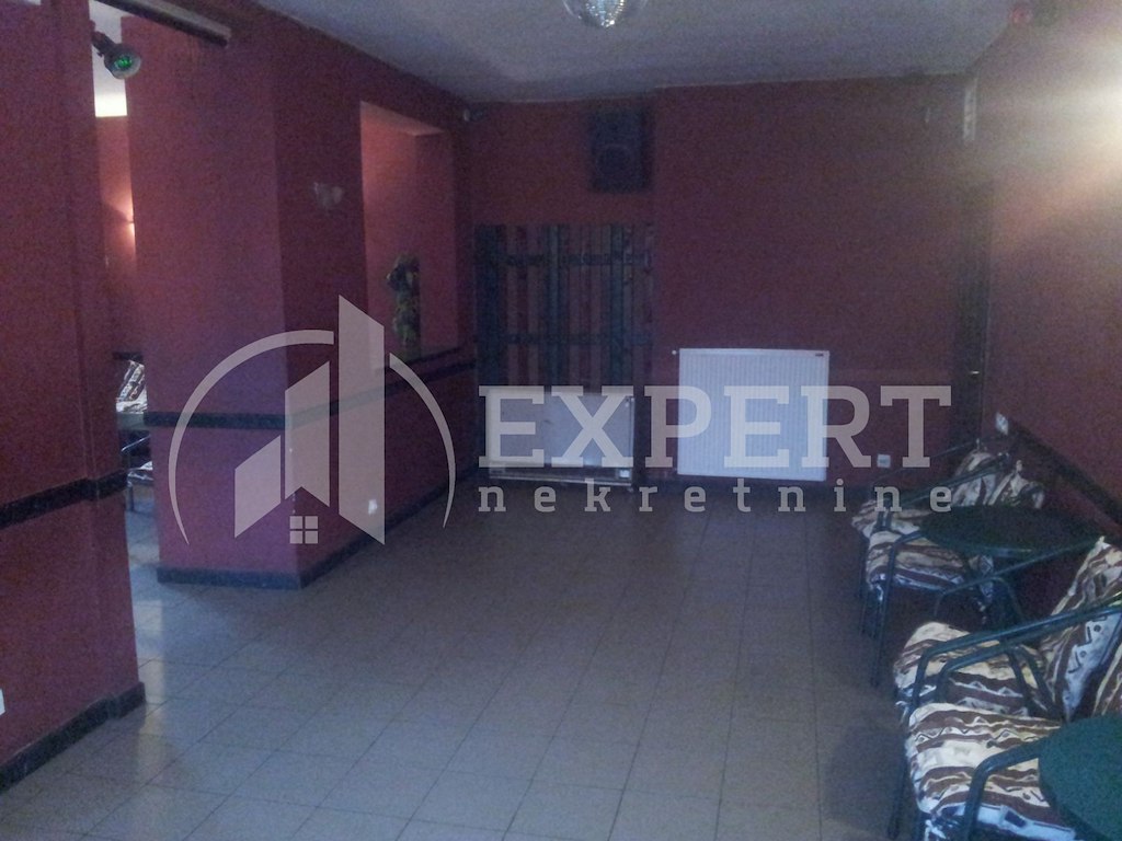 Lokal, 130 m2, Crveni krst, Branka Bjegovića ID: i-05944