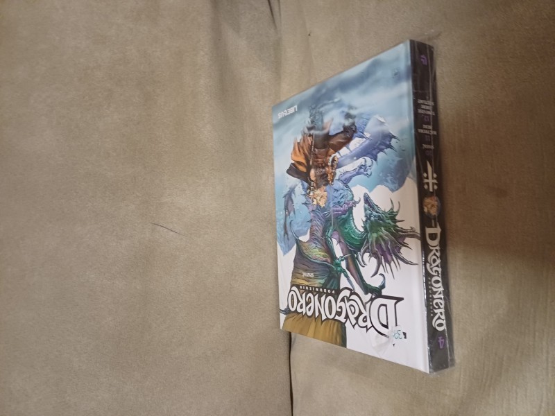 dragonero pobunjenik broj 4 libelus
