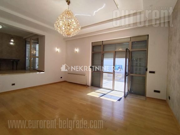 #49482, Izdavanje, Kuća, KOŠUTNJAK, 6500 EUR