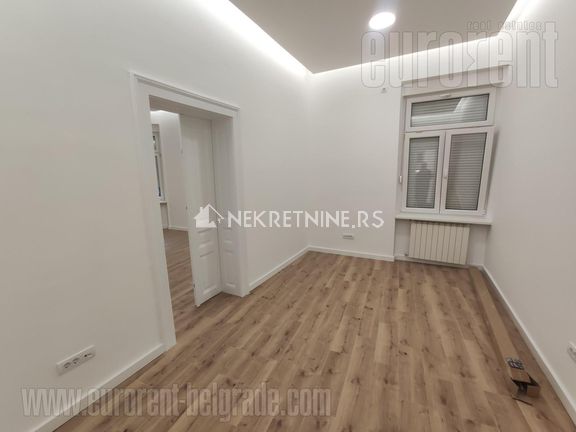 #42756, Izdavanje, Stan, DORĆOL, 1800 EUR